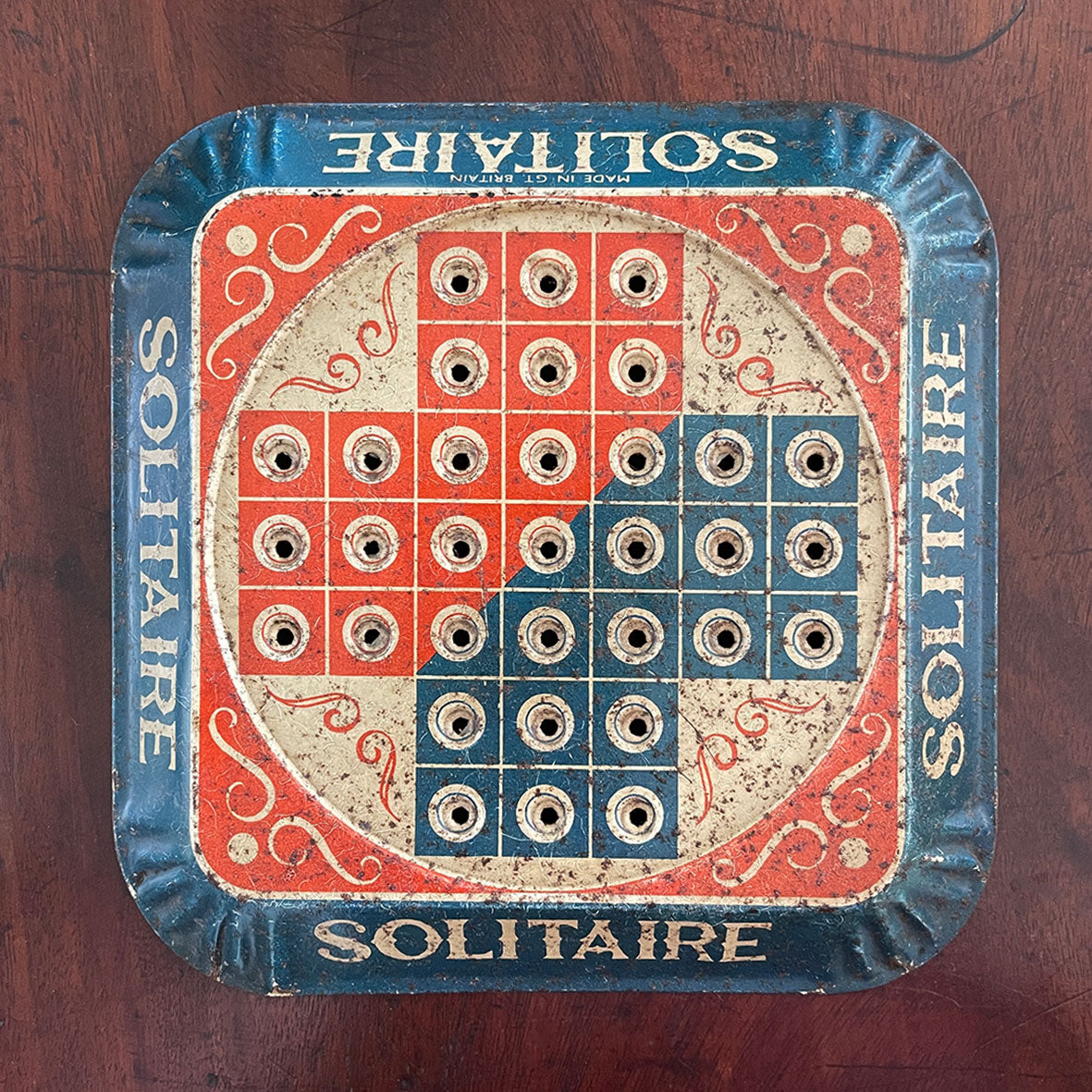 A Vintage Tin Solitaire Board - IntoVintage.co.uk – Intovintage.co.uk