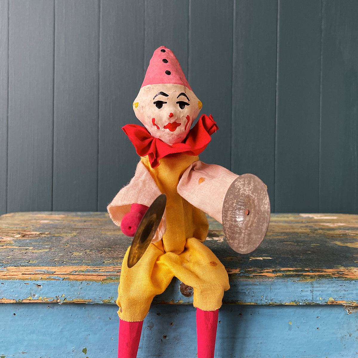 Vintage Cymbal Playing Clown - IntoVintage.co.uk – Intovintage.co.uk