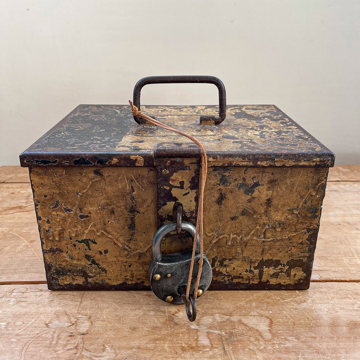 A Superbly Patinated Strongbox - IntoVintage.co.uk – Intovintage.co.uk